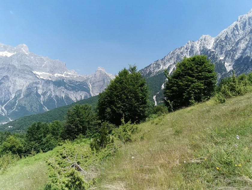 Udhëtimi Theth-Valbonë, një aventurë e këndshme – MerBraha